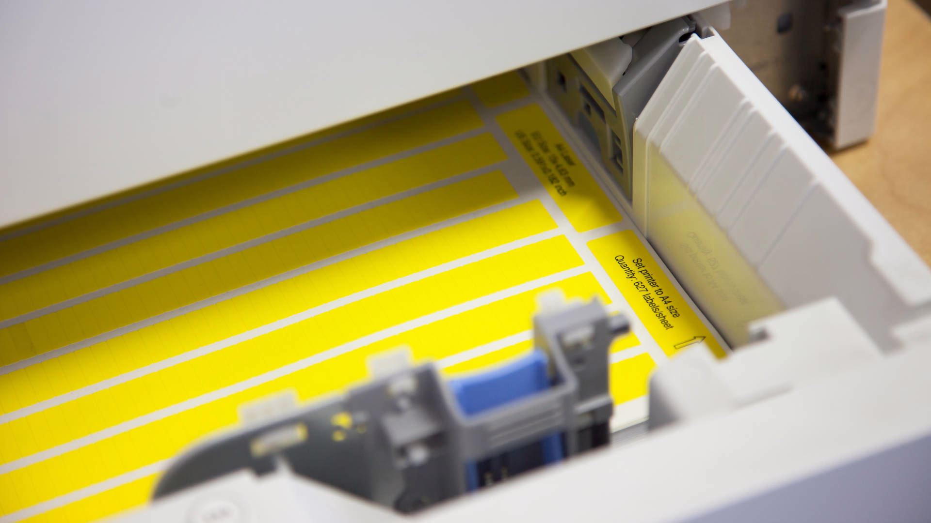 Etiketten auf DIN A4 Bogen - Etiketten | Partex